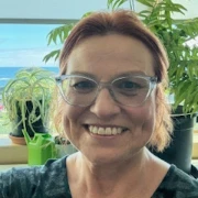 Diana Guzys | About | University of Tasmania