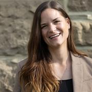 Julia Bach | About | University of Tasmania