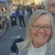 Lyn McGaurr | About | University of Tasmania