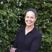 Rosie Nash | About | University of Tasmania